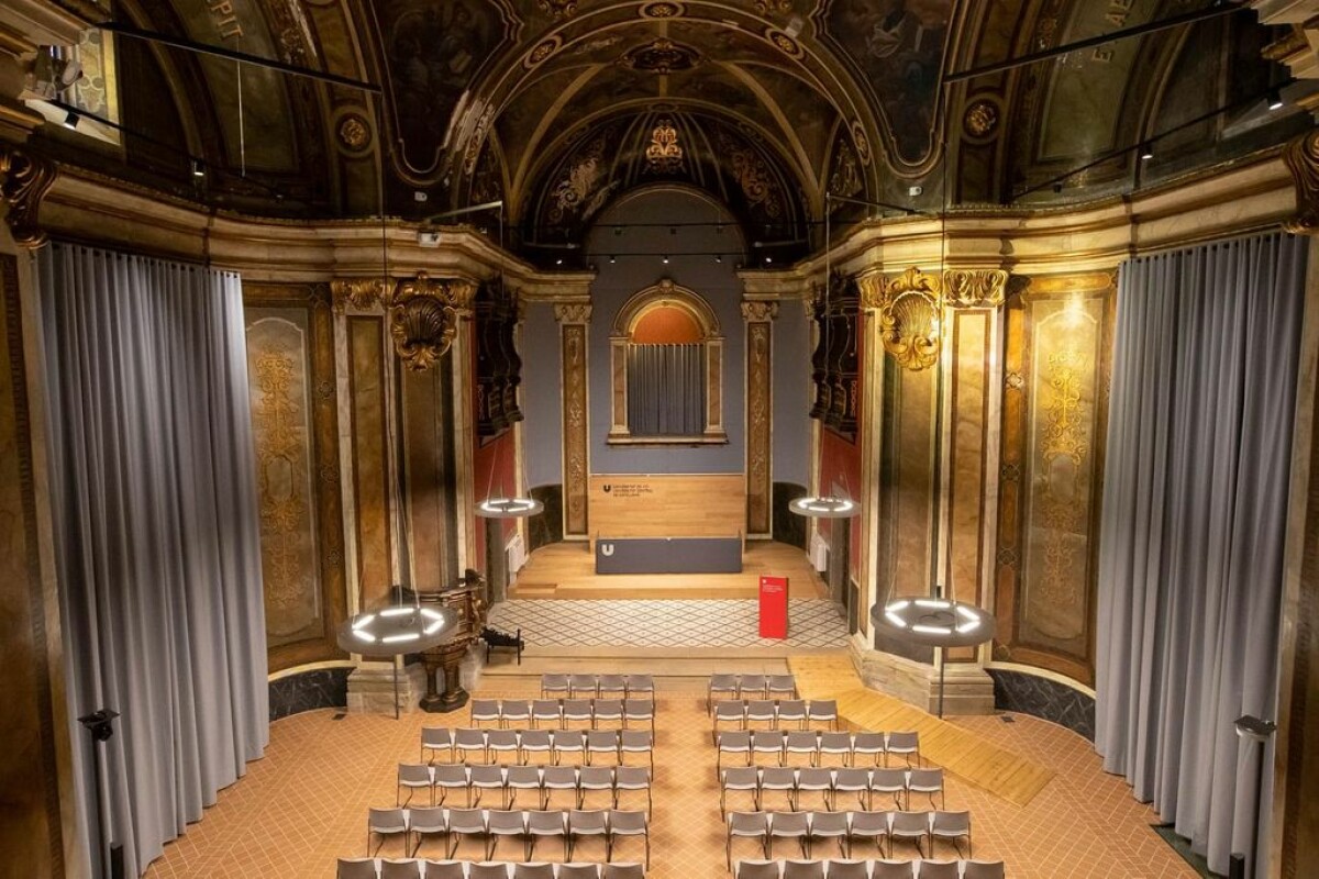 CLOENDA DEL CURS AL PARANIMF DE LA UVIC-UCC - Esdeveniments | AULA D ...